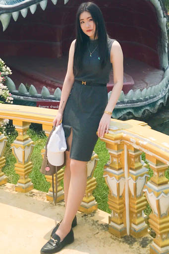 Amy N | Model / Talent detail screen | Free Wave Agency