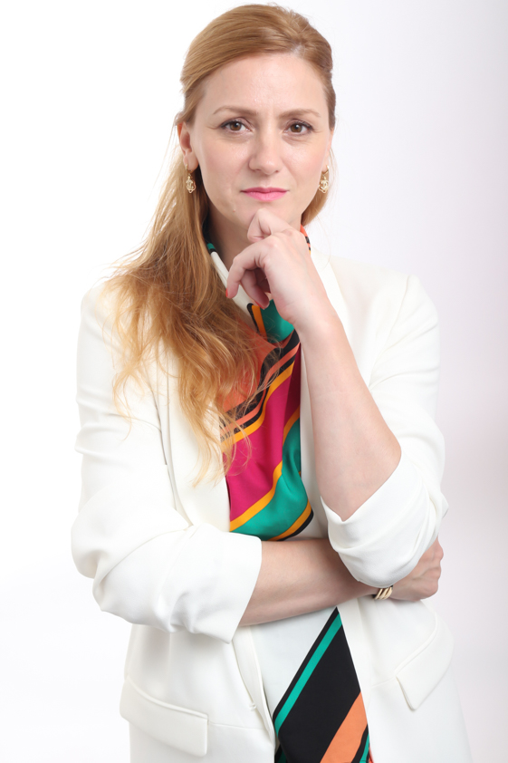 エレナ・KO | モデル/タレント 詳細画面 | 東京で外国人モデル・タレント・ナレーターをお探しならフリー・ウエイブ