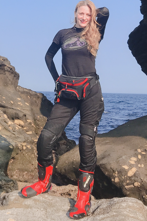 エレナ・KO | モデル/タレント 詳細画面 | 東京で外国人モデル・タレント・ナレーターをお探しならフリー・ウエイブ